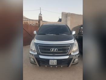 Hyundai Van H1 Black 2018 For Sale in Syria