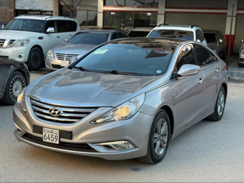 Hyundai Sonata Gray 2013 For Sale in Syria